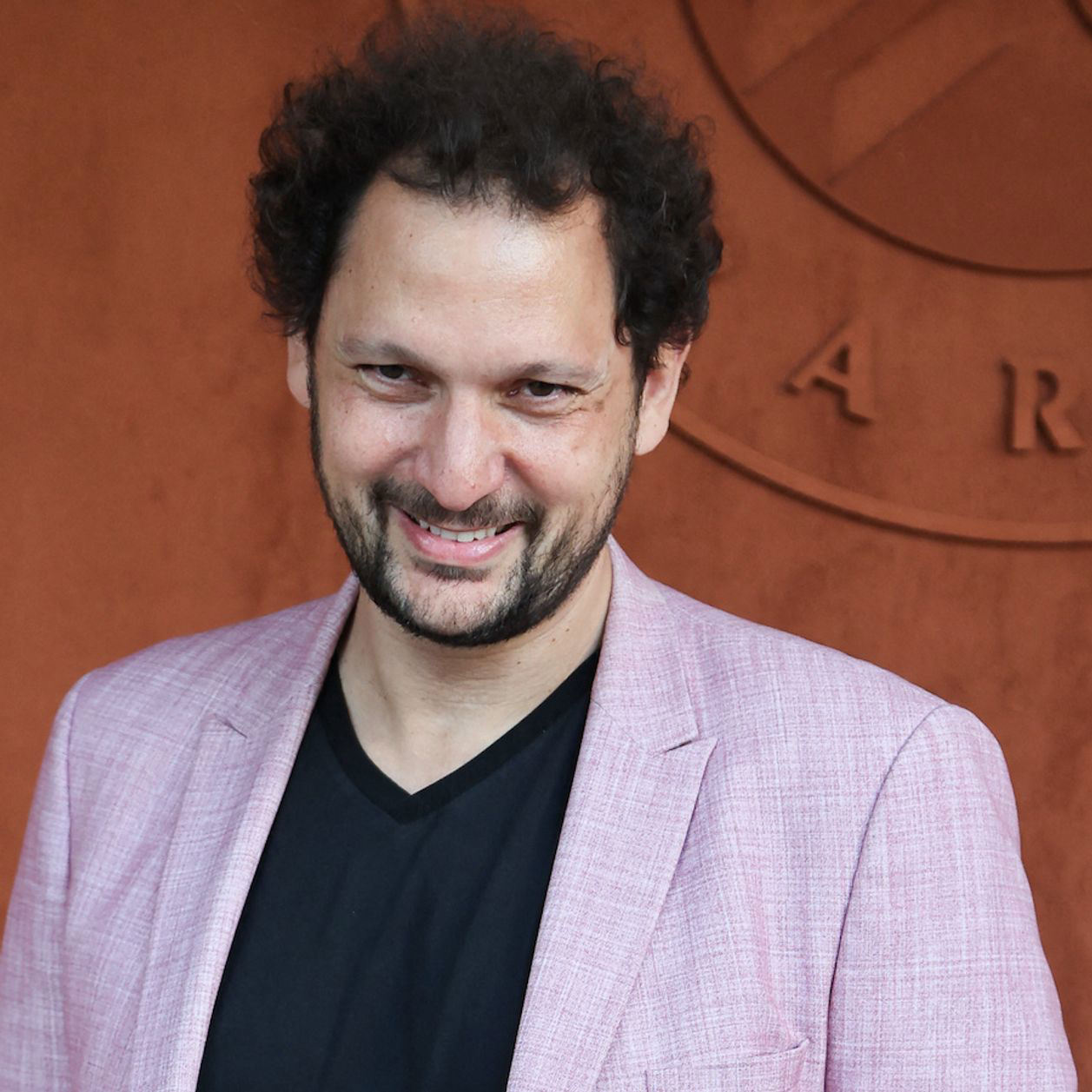 Éric Antoine : Les Traîtres, Incroyable Talent... Voici son salaire ... Éric Antoine : Les Traîtres, Incroyable Talent... Voici son salaire ...