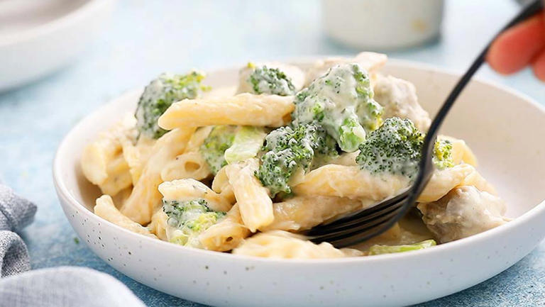 9 Alfredo Recipes That’ll Have You Hooked from the First Bite!
