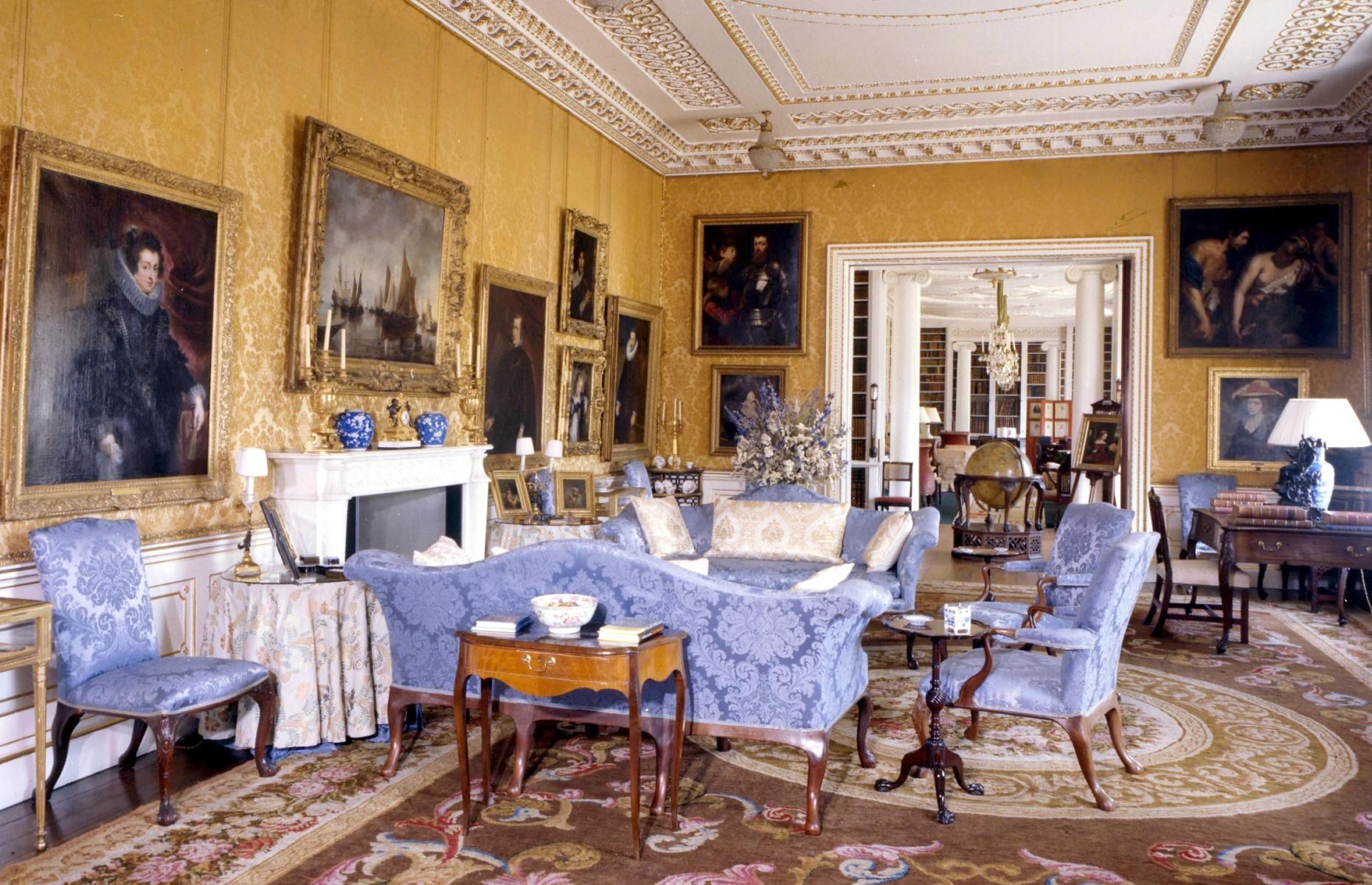 Inside the 90-room home where Princess Diana grew up