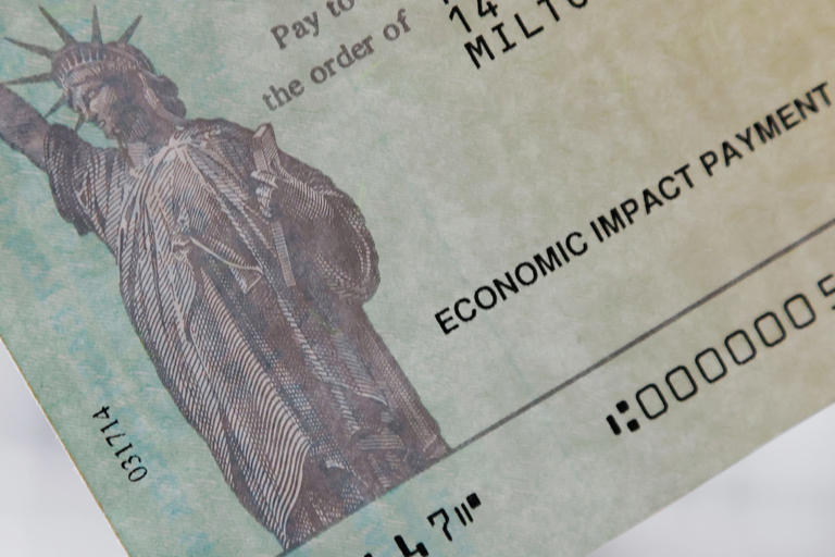 Who qualifies for $1,400 IRS stimulus checks? Why are they being sent ... Who qualifies for $1,400 IRS stimulus checks? Why are they being sent ...
