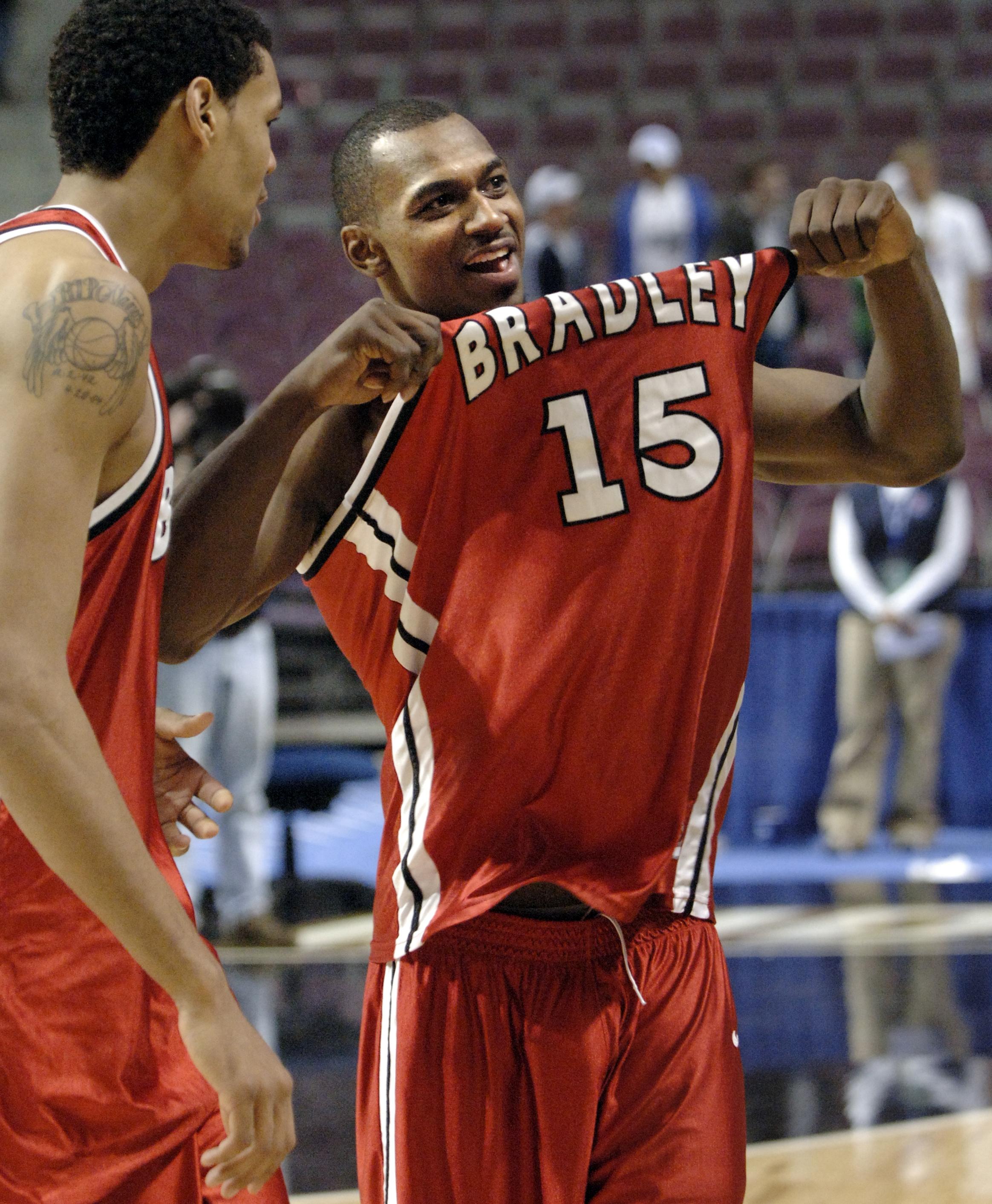 March Madness: How Kansas Jayhawks upset exit brings back memories of 2006 Bradley Braves