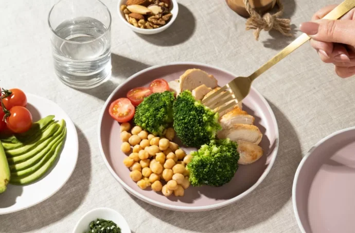 Hati-hati! 6 makanan sehat ini justru bisa membahayakan kesehatan jika ...