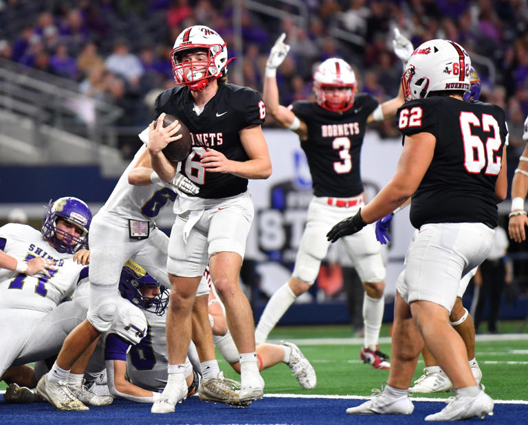 Carney's late TD lifts Muenster past Shiner in thrilling Class 2A ...