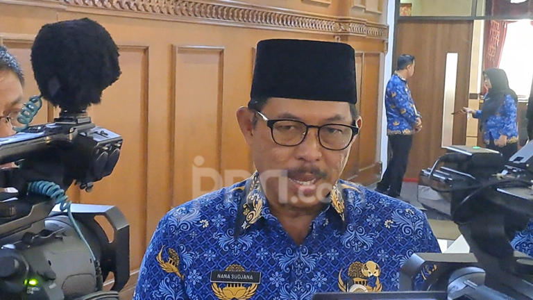 Pemprov Jateng Resmi Menetapkan UMSP & UMSK 2025, Upah Naik Mulai 1 Januari Pemprov Jateng Resmi Menetapkan UMSP & UMSK 2025, Upah Naik Mulai 1 Januari