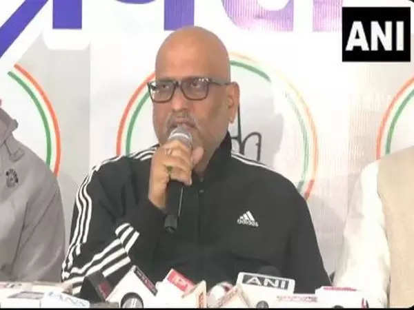 UP Congress chief faces wrath of locals as he attends funeral of party ... UP Congress chief faces wrath of locals as he attends funeral of party ...