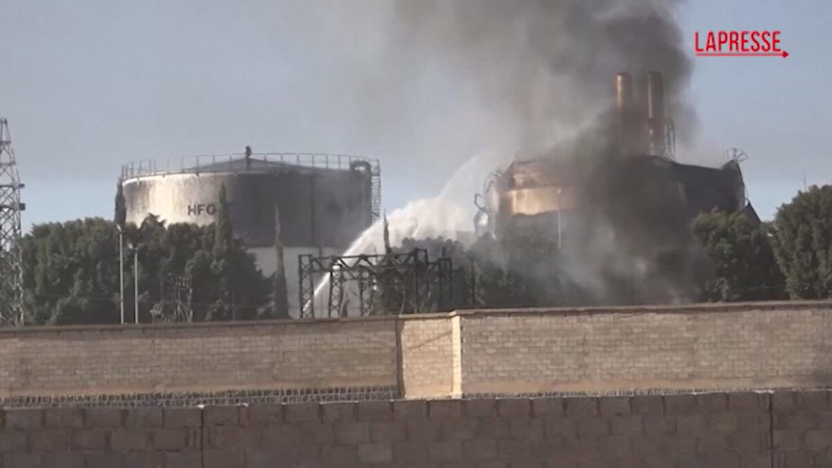 Yemen, Israele attacca stazione di Hezyaz controllata dai ribelli Houthi Yemen, Israele attacca stazione di Hezyaz controllata dai ribelli Houthi