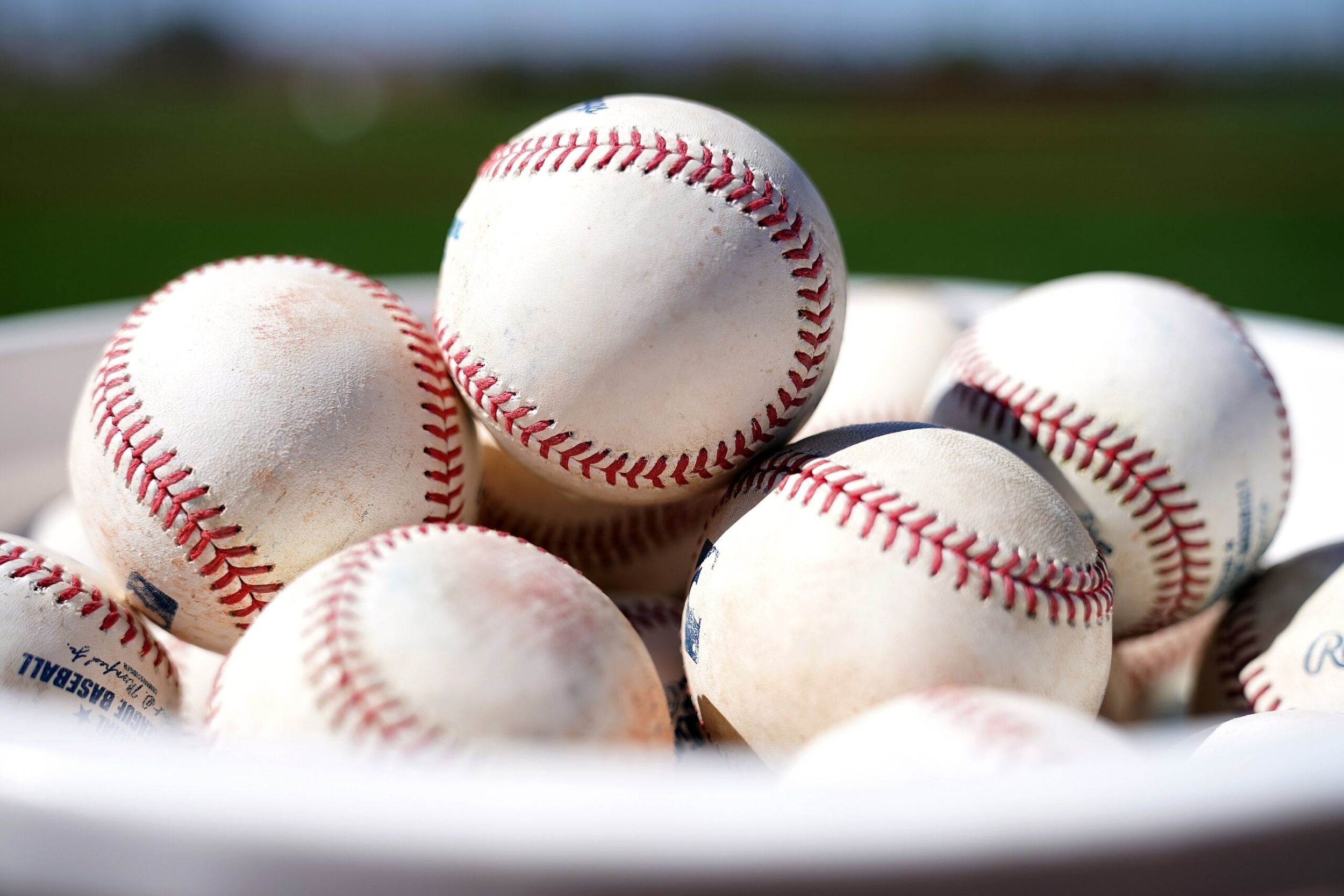 Blue Jays trade Colby Martin to Marlins for Robinson Pina