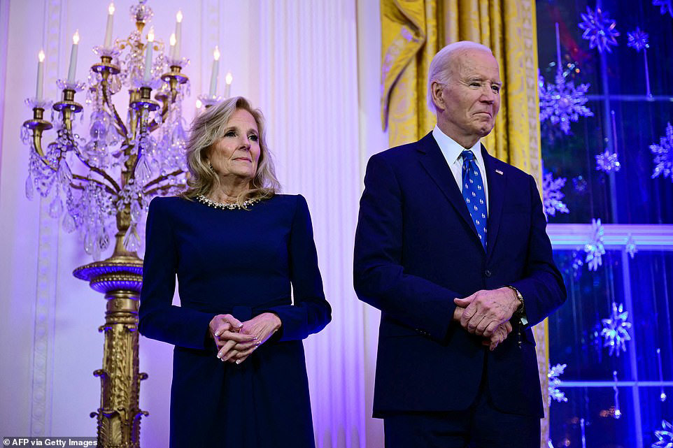 Vengeful Jill Biden urges Joe to 'burn the whole thing down' Vengeful Jill Biden urges Joe to 'burn the whole thing down'