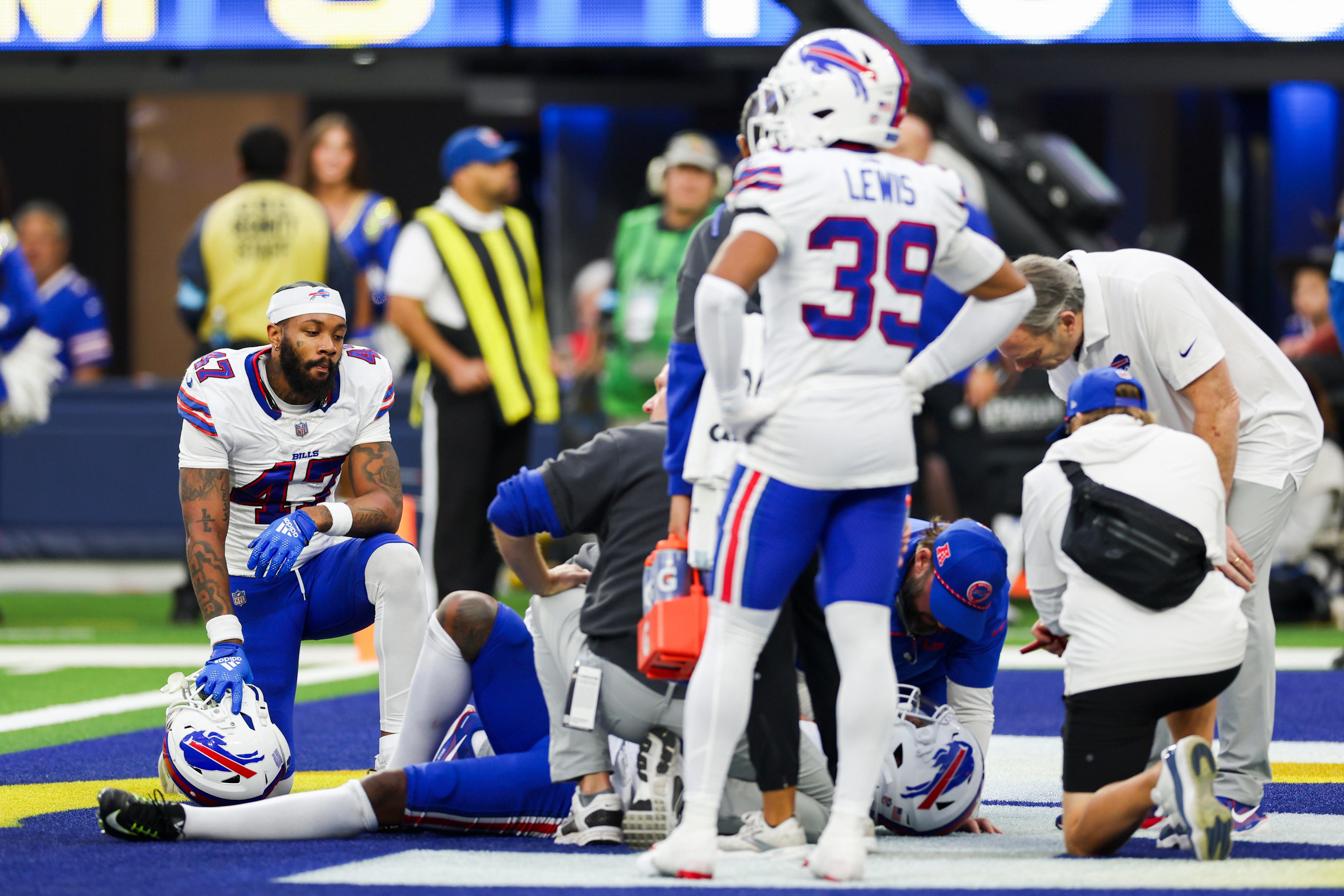 Bills vs. Patriots injury update: Buffalo wide receiver survives scary ...