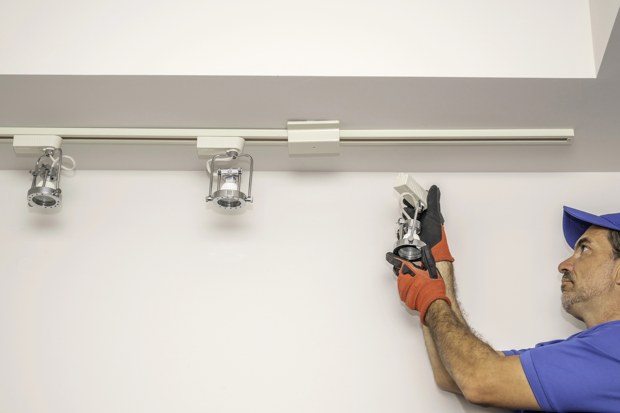 15 Nostalgic Light Fixtures from the 80s