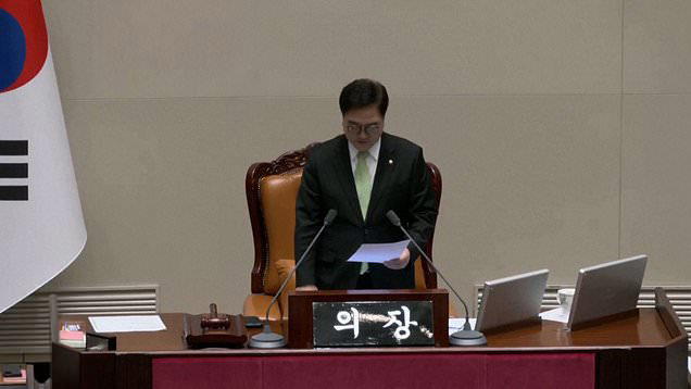 Protest breaks out after South Korea impeaches acting President Protest breaks out after South Korea impeaches acting President