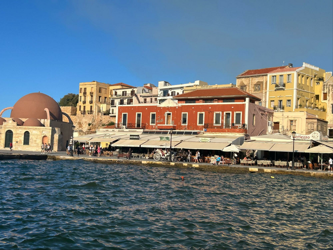 Best Tips for Greek Island-Hopping