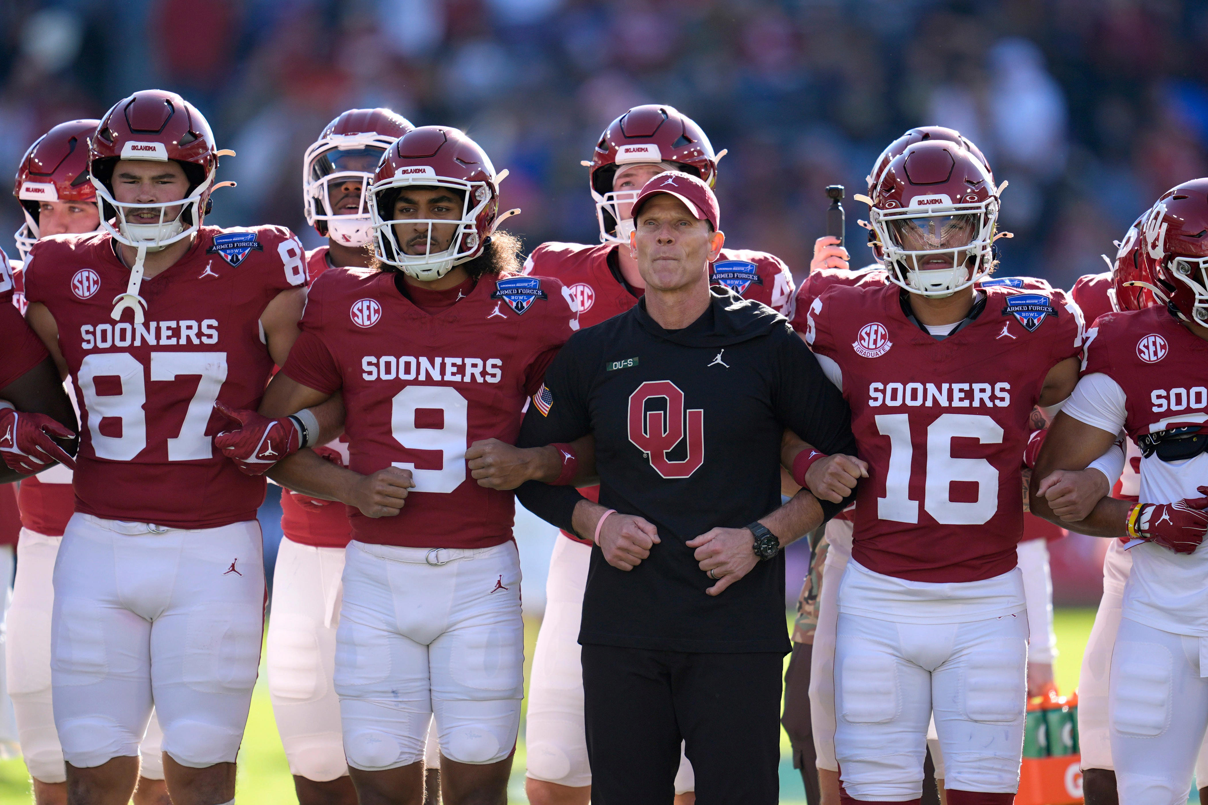 How does the Oklahoma Sooners 2025 recruiting class compare to the SEC ...