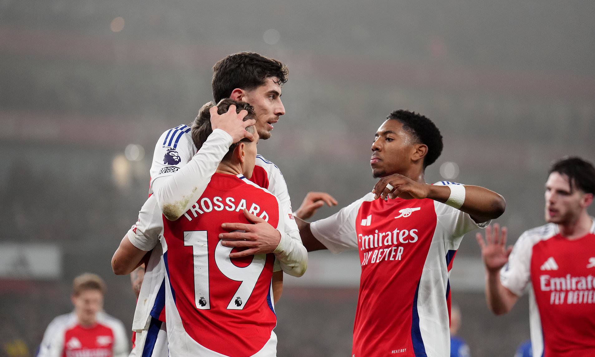 Arsenal 1-0 Ipswich: Gunners close gap at the top and move up to second ...