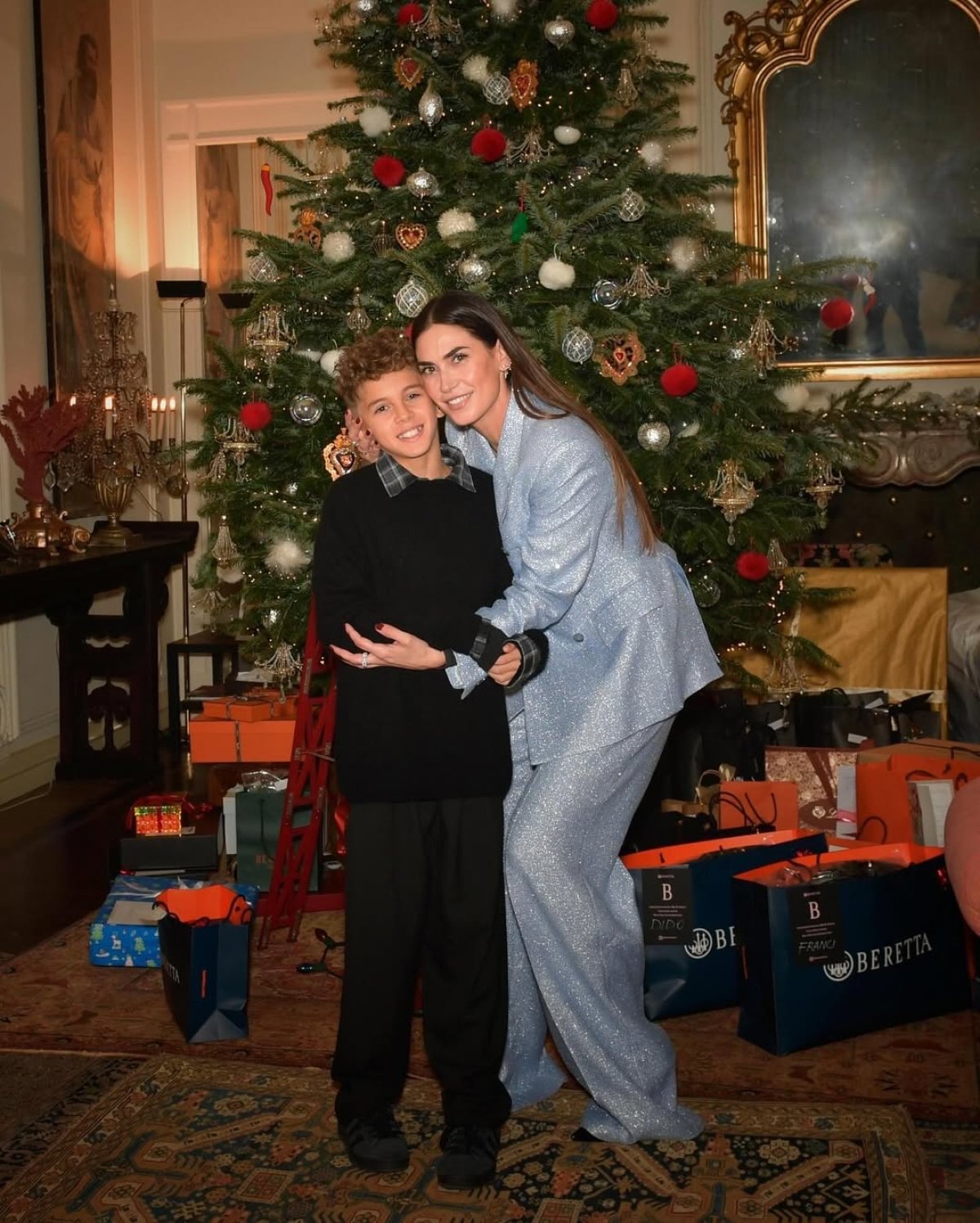 Melissa Satta festeggia il suo compleanno in modo originale