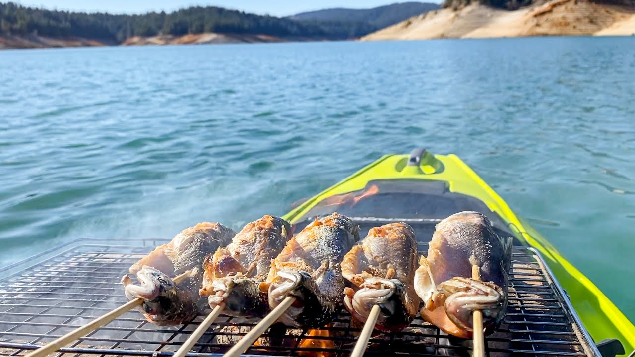 I GRILLED MY CATCH ON THE KAYAK In the Middle of a Lake | Kokanee ...