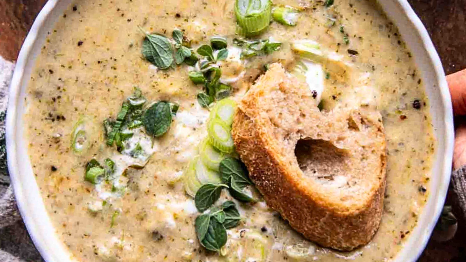 Vintage Delights: 17 Old-School Recipes Straight from the Recipe Box