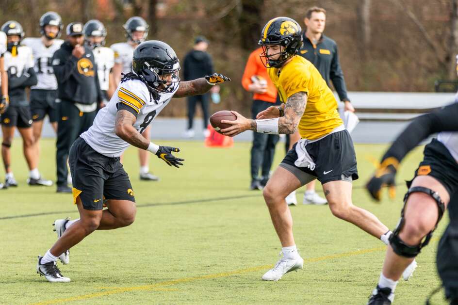 Iowa football way-too-early 2025 depth chart projections: Offense