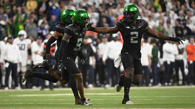 How Oregon Ducks Defensive Coordinator Tosh Lupoi Will Approach Ohio ...