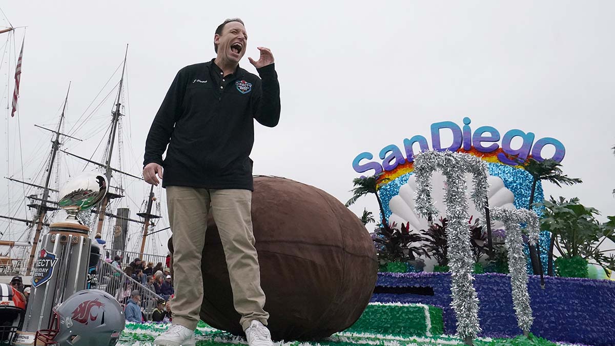 Delicious Treat at Holiday Bowl Parade: Eater GOAT Joey Chestnut Tells ...