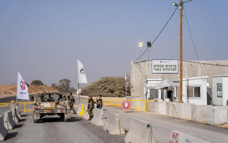 In Gaza’s Netzarim Corridor, IDF establishes temporary bases for an ...