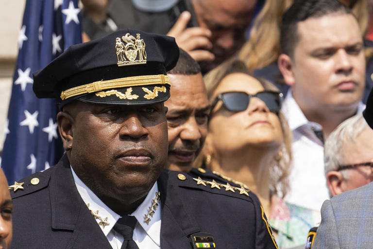 Ex-NYPD chief admits a relationship with subordinate, but denies he ... Ex-NYPD chief admits a relationship with subordinate, but denies he ...