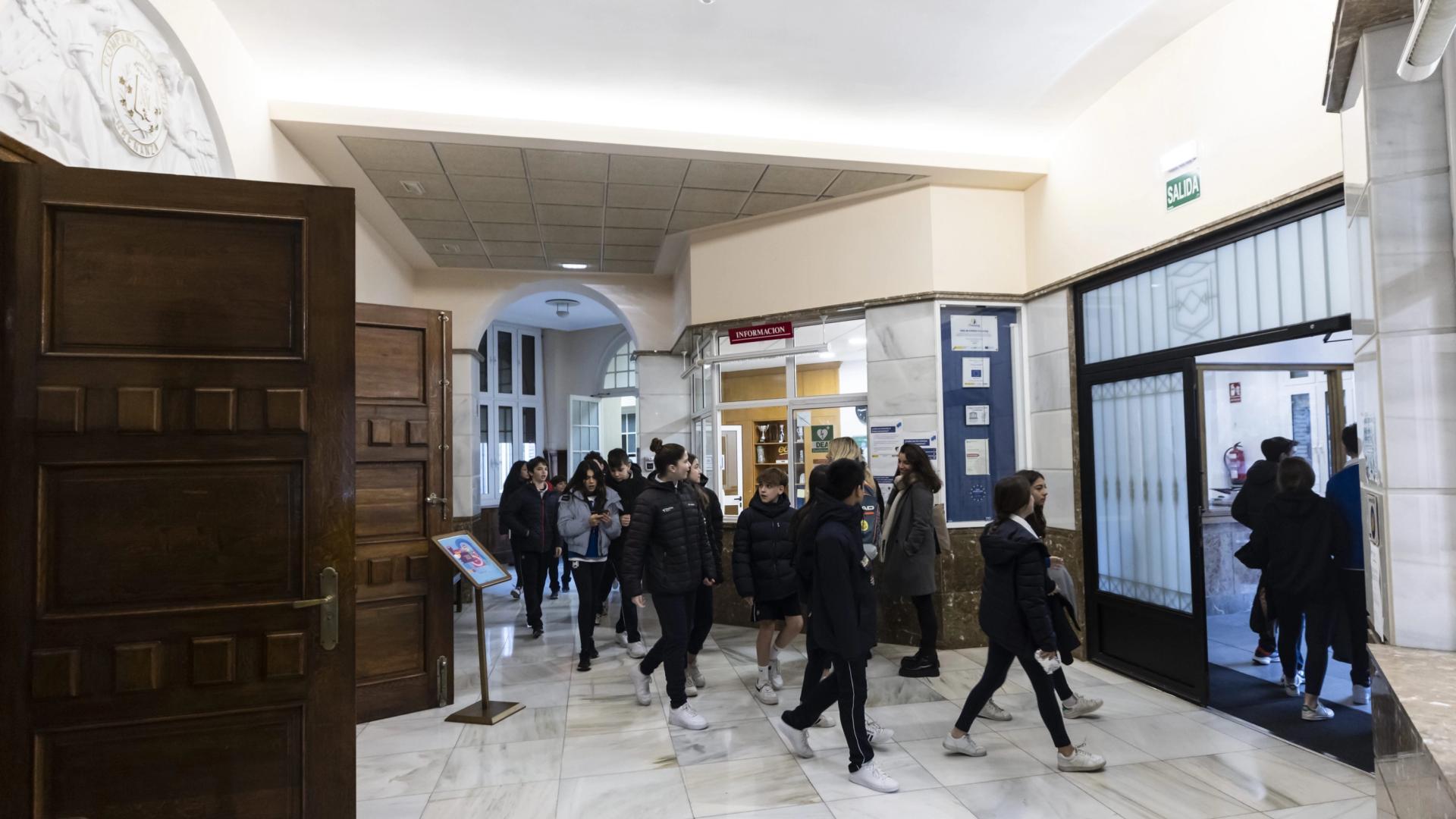 Los colegios concertados de Aragón buscan a cerca de 70 profesores para ...