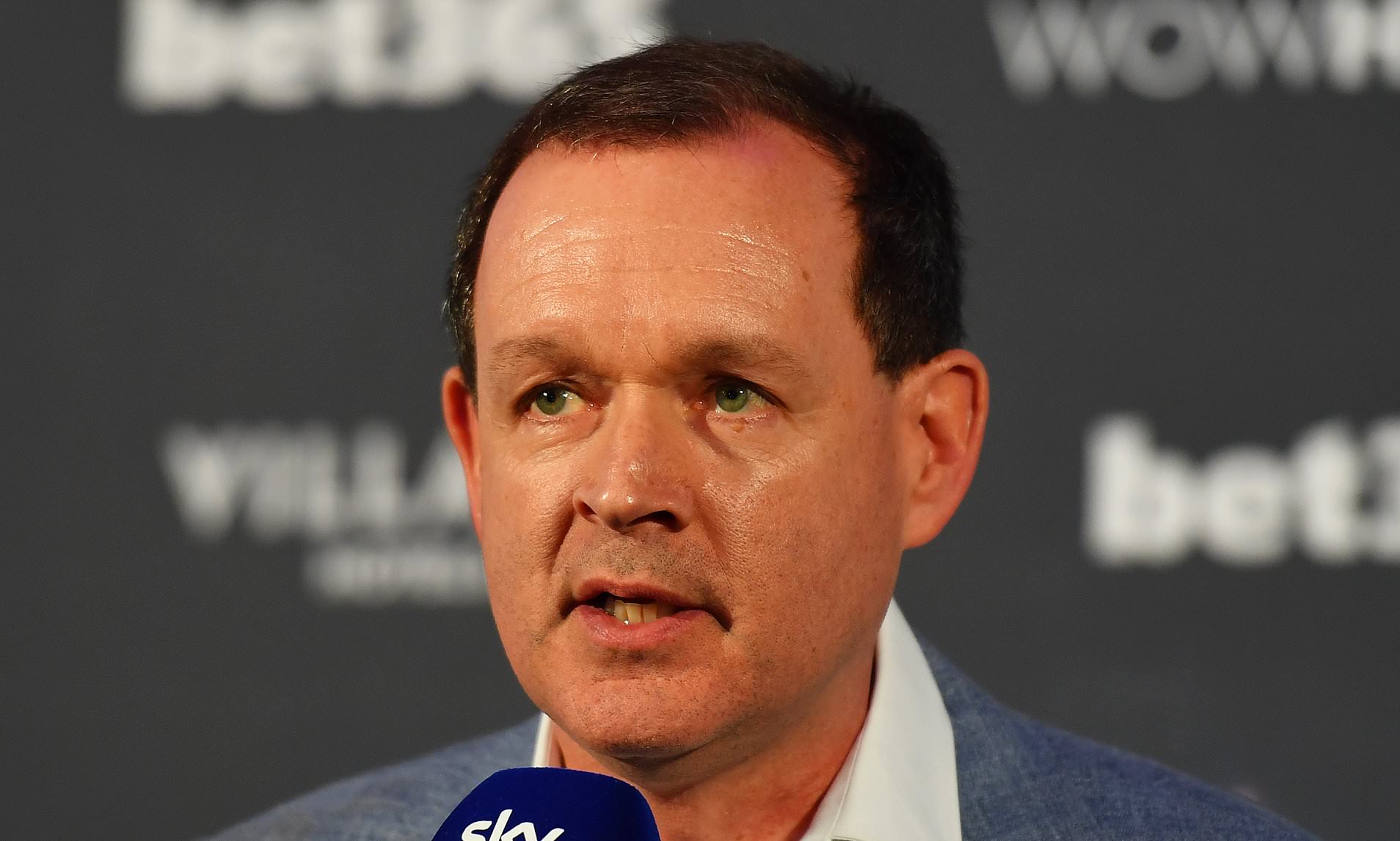 Legendary boxing commentator opens up on heartbreaking cancer battle ...