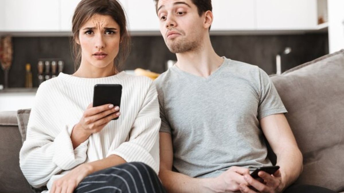 Signs Your Partner Might Be Snooping on Your Privacy