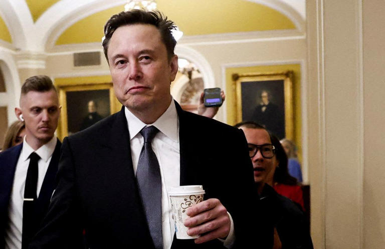 Elon Musk claims he will 'go to war' with Maga over skilled migrant ... Elon Musk claims he will 'go to war' with Maga over skilled migrant ...