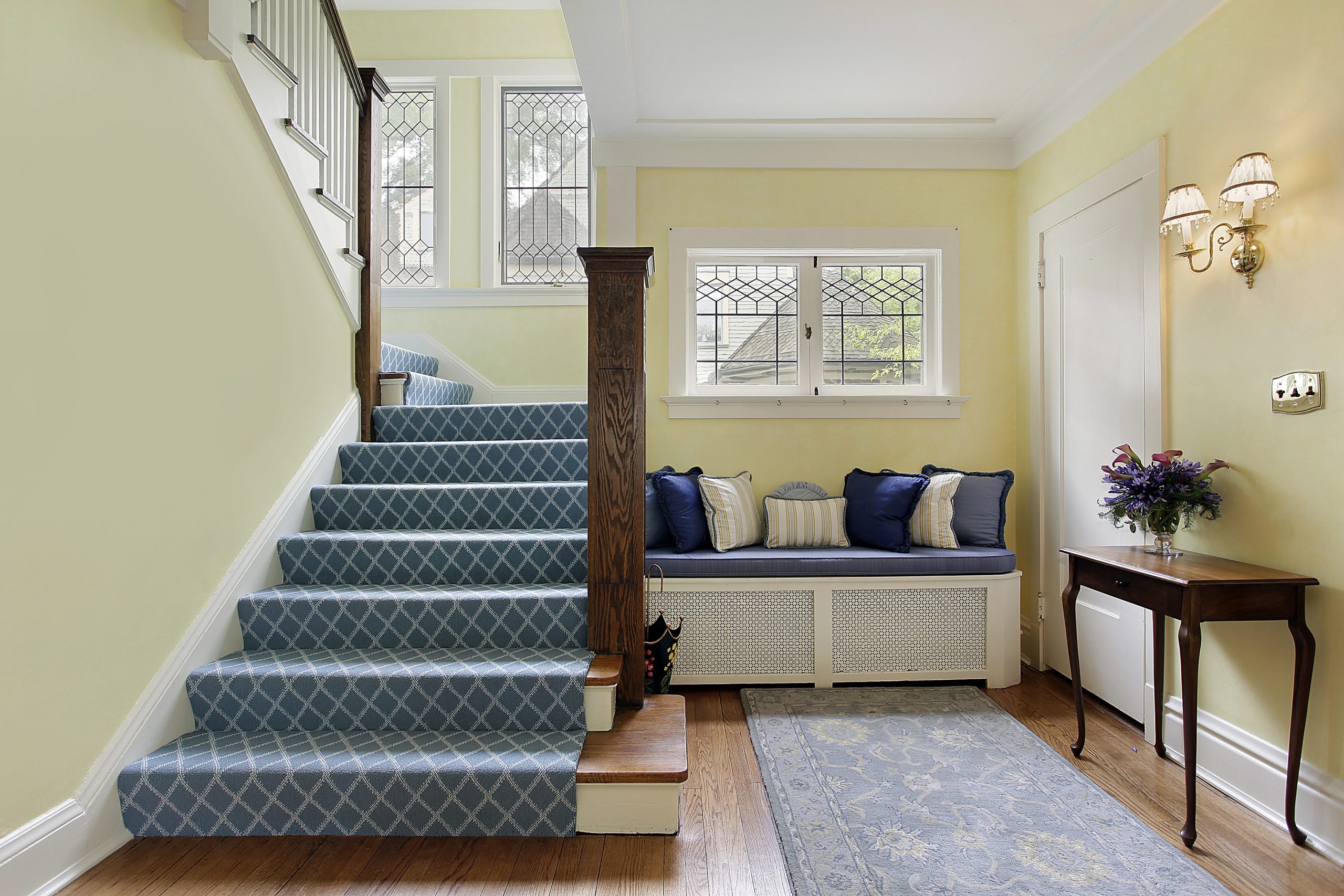 20 tips for hosting memorable gatherings that make visitors feel at home