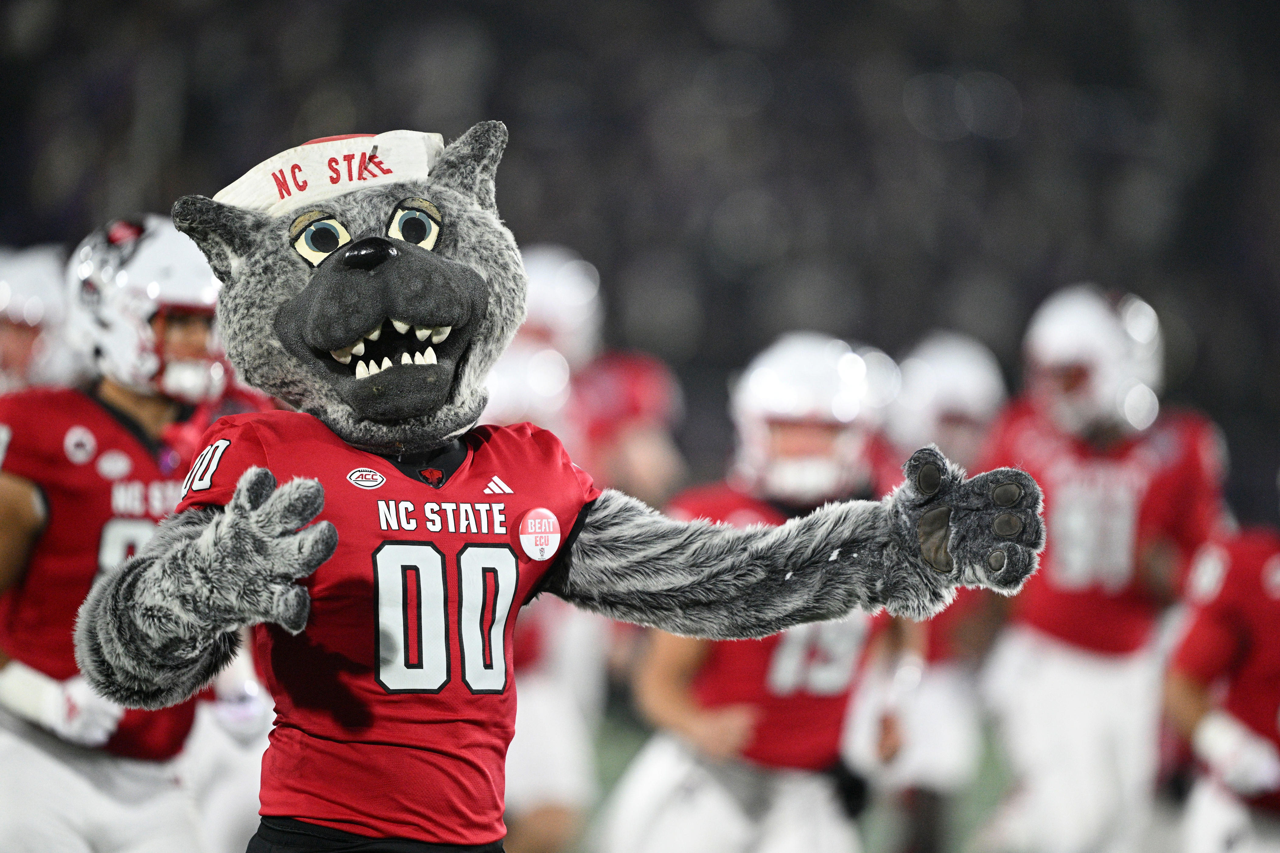 What channel is NC State vs East Carolina on today? Time, TV schedule ...