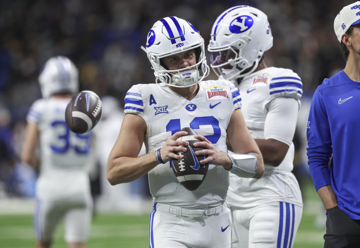 Jake Retzlaff's Girlfriend Sends 4-Word Message After BYU-Colorado Bowl ...