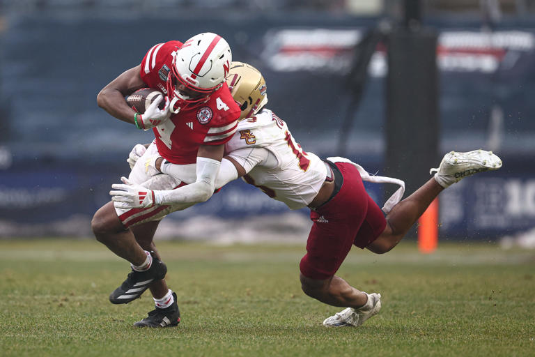 Military Bowl between NC State, East Carolina football erupts into fight over stolen towel