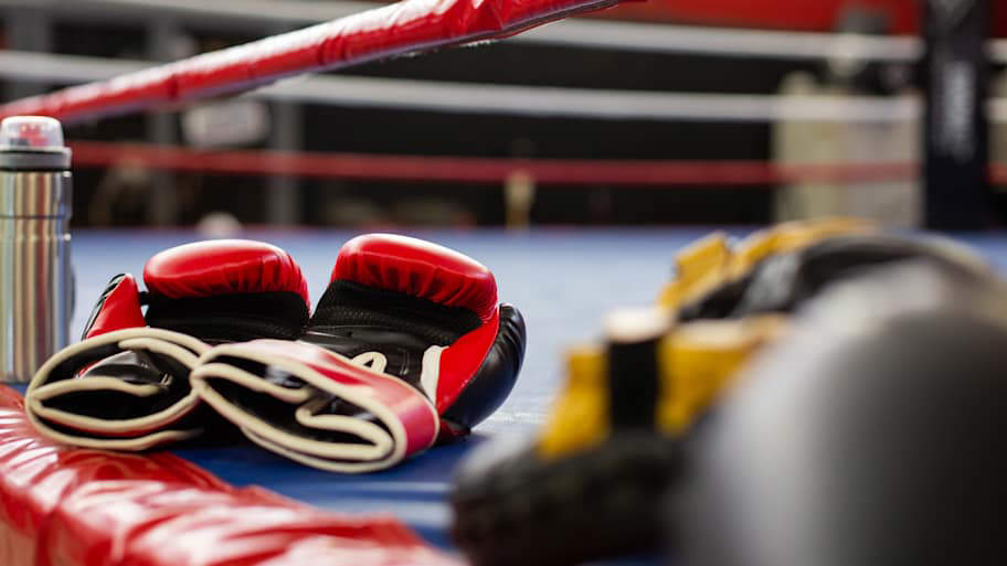 Boxer Paul Bamba Dies Six Days After Winning Fight for Championship Belt Boxer Paul Bamba Dies Six Days After Winning Fight for Championship Belt