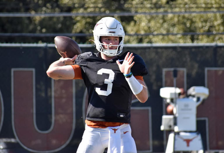 Would Texas assistant Kyle Flood want to be a head coach again?