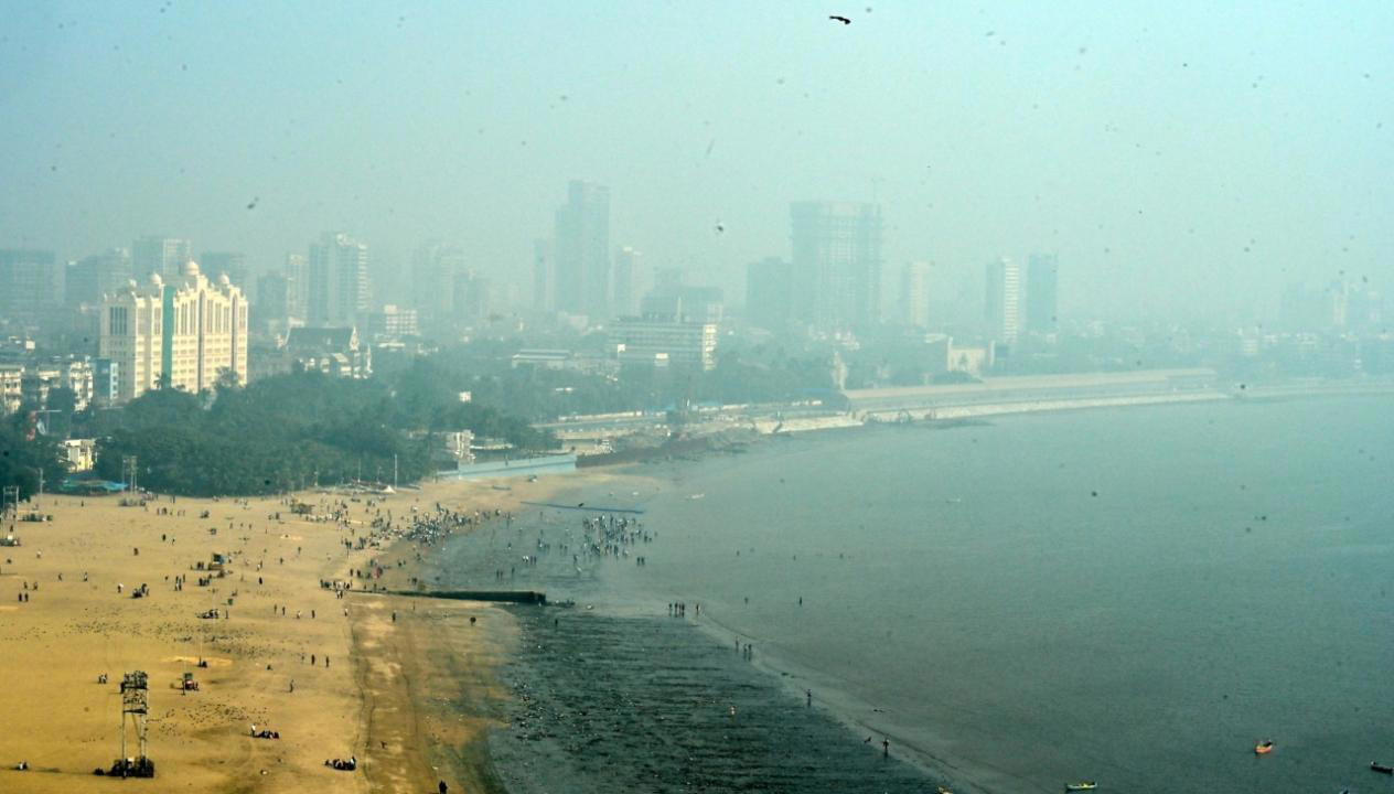 In photos Layer of smog envelops Mumbai as AQI deteriorates to 173 In photos Layer of smog envelops Mumbai as AQI deteriorates to 173
