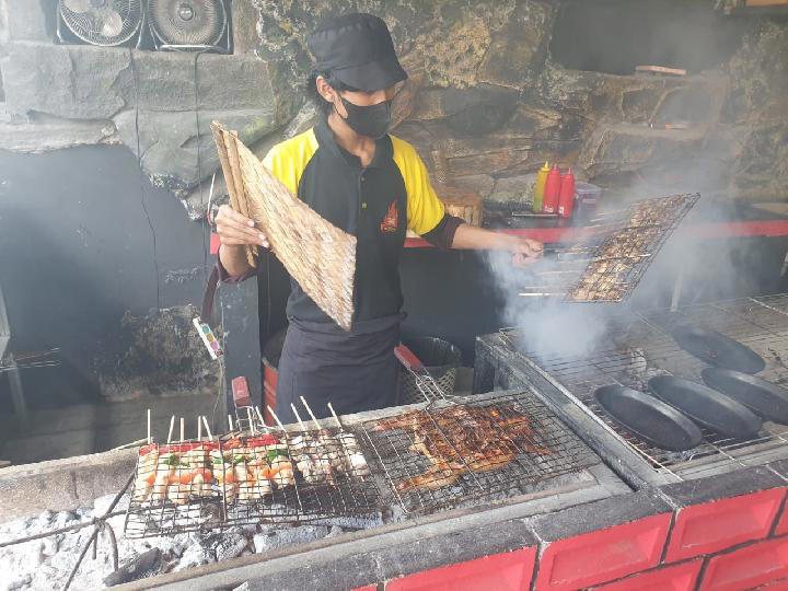 12 Ide Menu Bakar-Bakaran untuk Tahun Baru yang Lezat dan Menggugah Selera