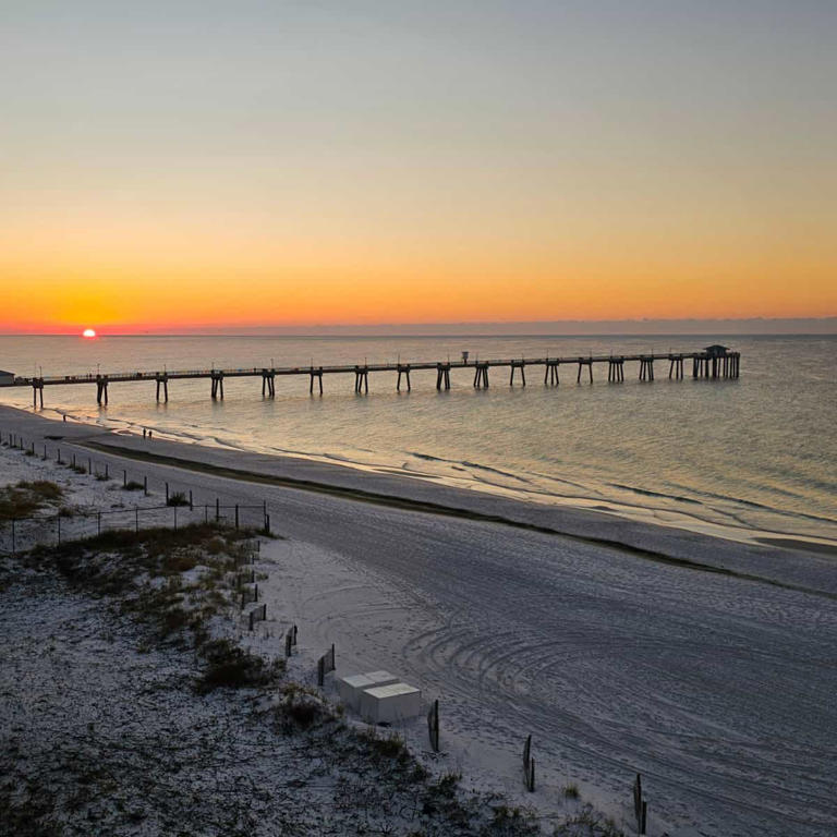 Okaloosa Island Pier Fort Walton Beach: Fishing, views, and Gulf Coast fun