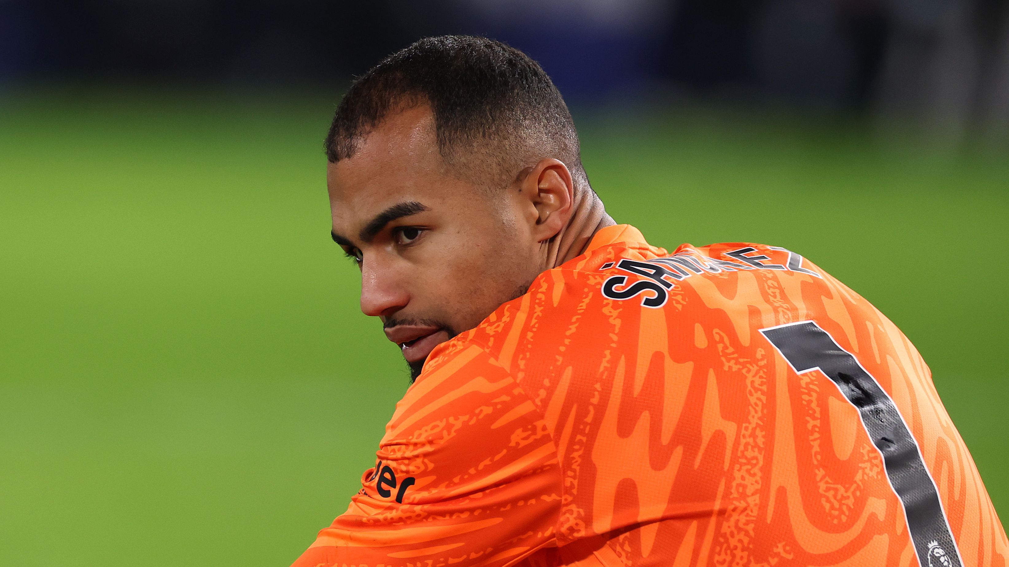 'Sell Robert Sanchez at half-time' - Chelsea fans vent at 'utterly ...