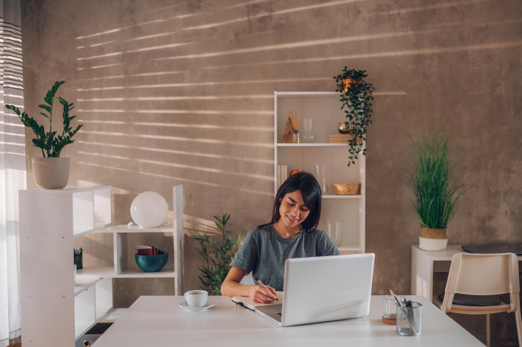 14 Eco-Conscious Home Office Tips to Boost Your Productivity