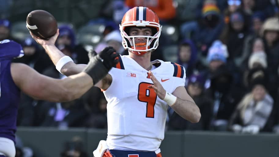 Illinois Football Unveiling Illinois Script Helmets for Citrus Bowl