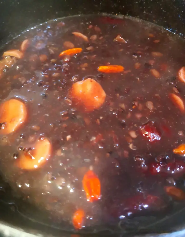 别喝太频繁，我怕你气色好，脾胃好，越喝越漂亮，家里有锅都能做