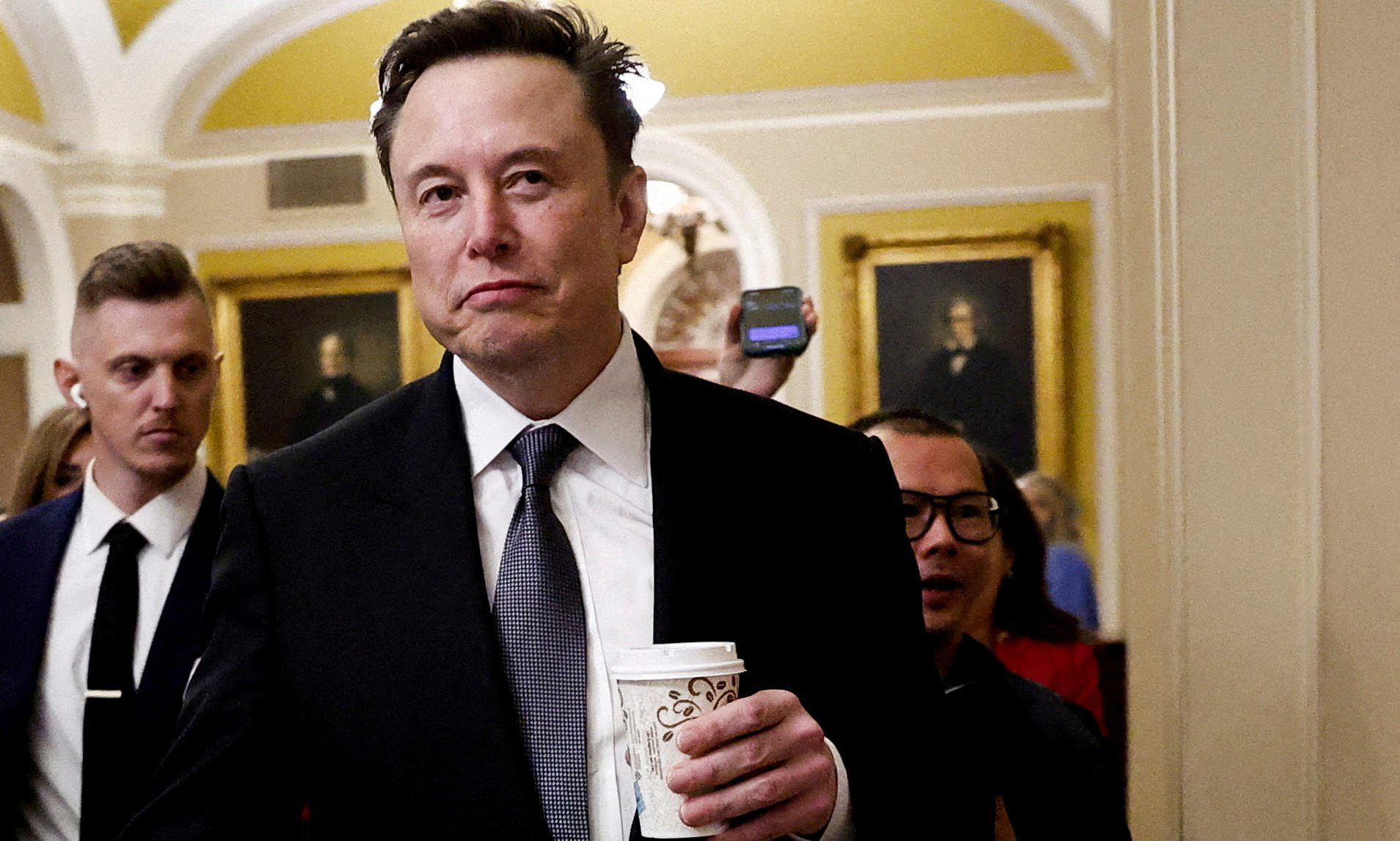 Elon Musk launches savage attack on Aussie newspaper Elon Musk launches savage attack on Aussie newspaper