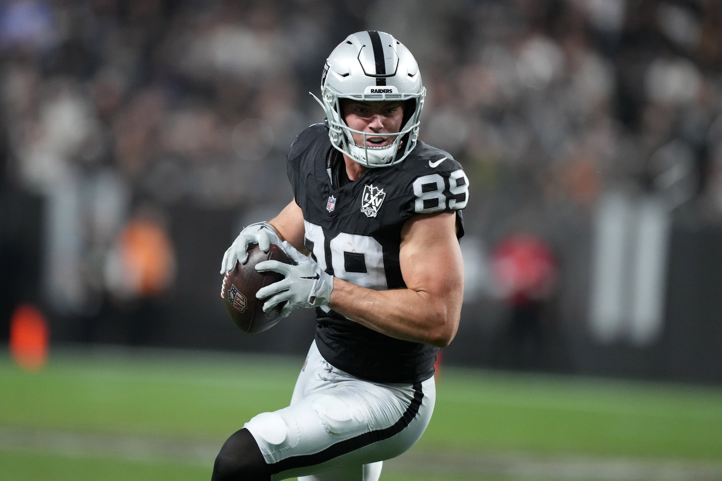 Raiders TE Brock Bowers breaks NFL mark that stood for 63 years