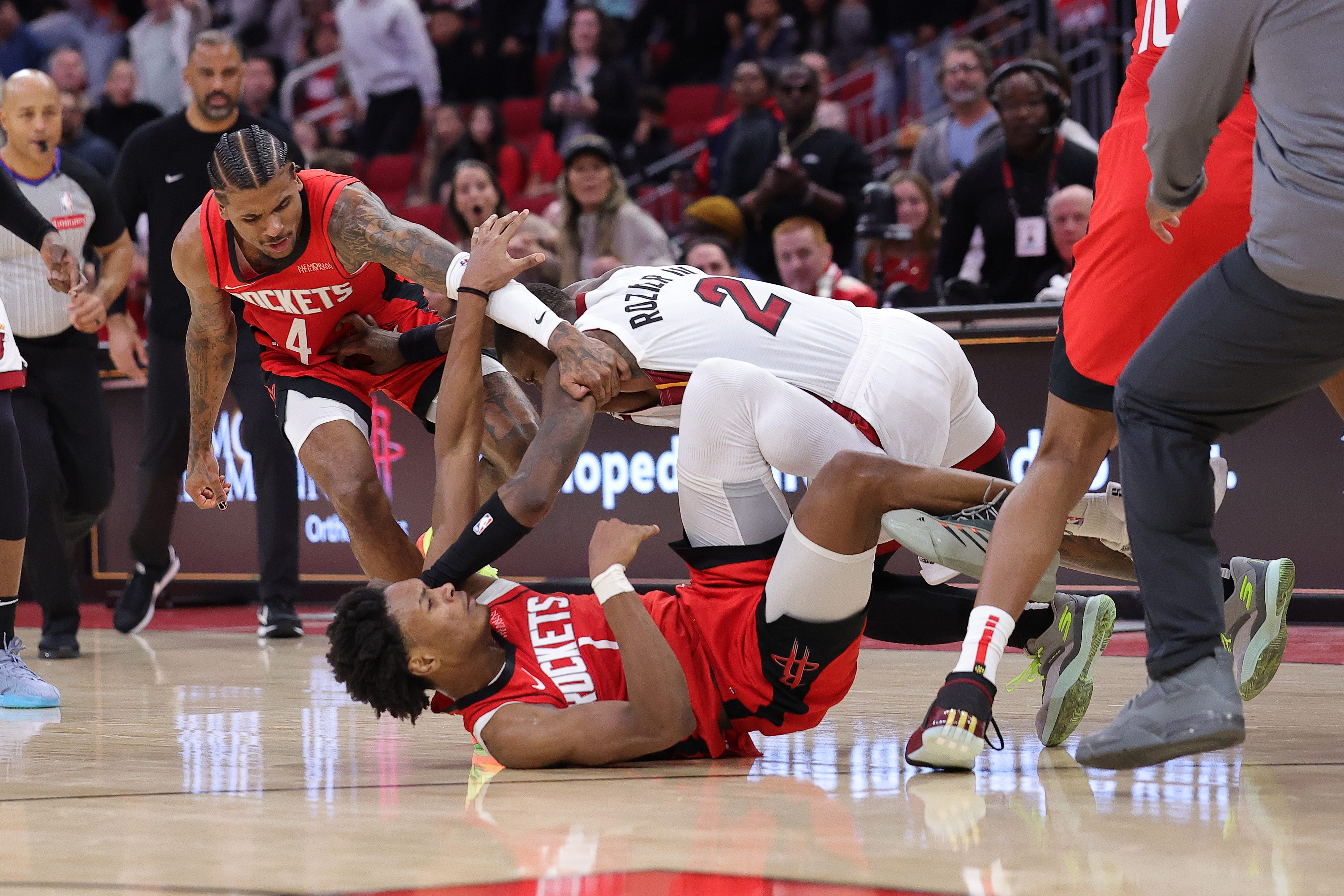 6 wild photos of the Amen Thompson and Tyler Herro scuffle in final ...