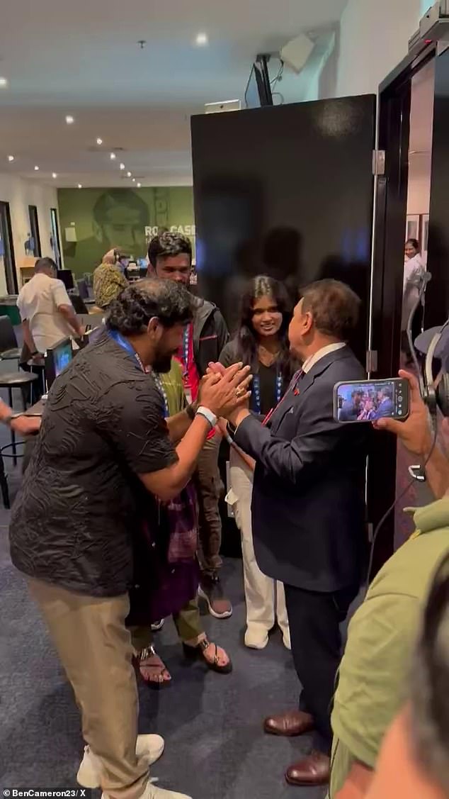 Indian cricket star Nitish Kumar Reddy's dad meets the legendary Sunil ...