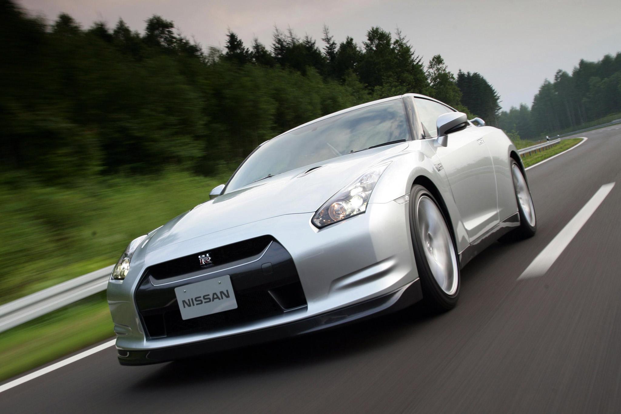 How the Nissan GT-R was developed by Isuzu truck engineers