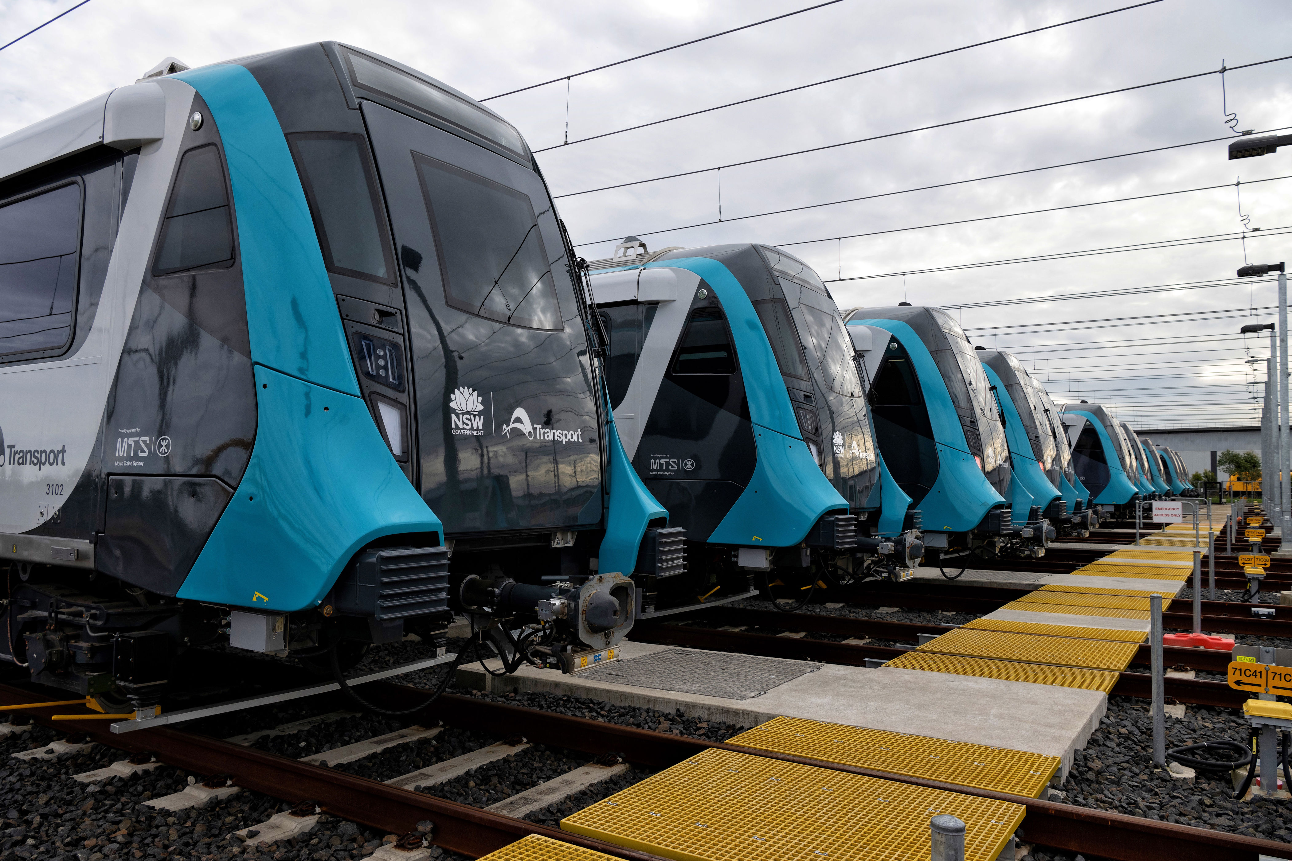 Sydney metro services restored, commuters told to continue to expect delays