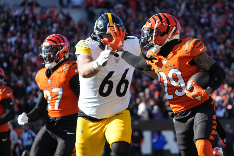 How to watch, stream Steelers-Bengals NFL football game tonight. Start ...